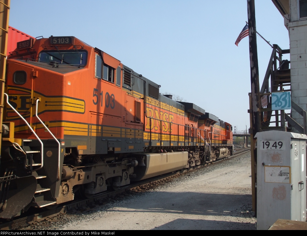 BNSF 7526